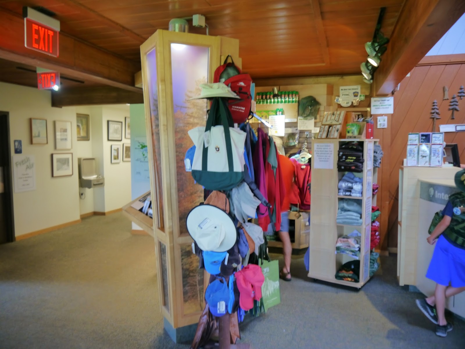 American Travel Journal: Interagency Visitor Center - Pictured Rocks ...
