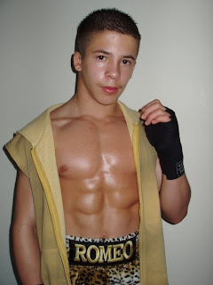 FlexingLads: Romeo Romaeo hoody