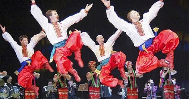 Carmindanza: Baile Tradicional de ”RUSIA”