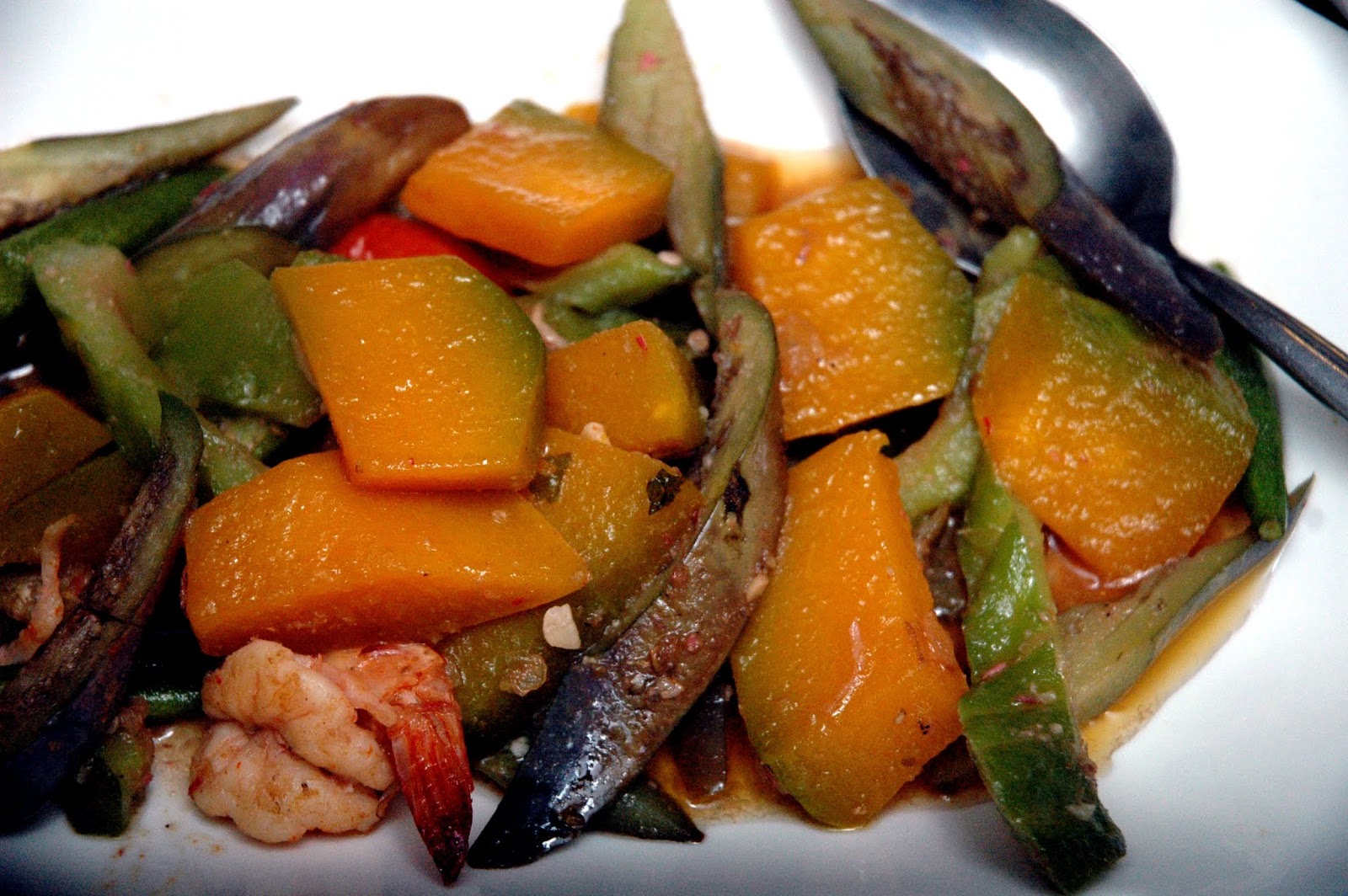 DUDE FOR FOOD: Flavors of Pampanga: Samsaman, A Capampangan Boodle ...