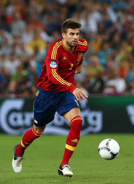 Football Stars: Gerard Pique Profile With Latest Photographs
