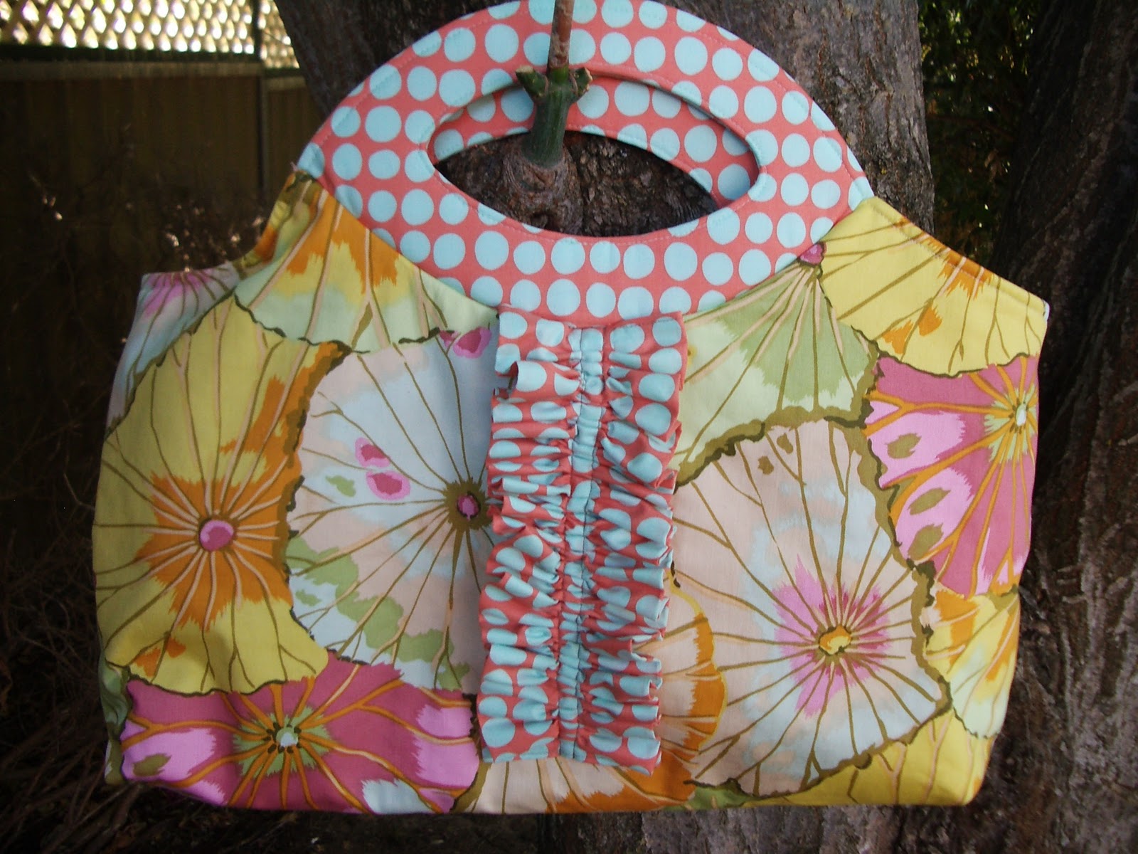 Stitching,Jogging and Attitude: February 2011
