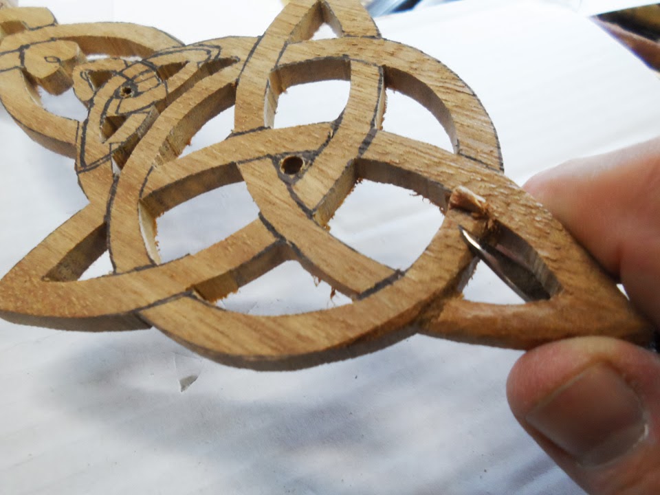 From the Desk of Murray Lincoln: Carving a Celtic Love Spoon – How to