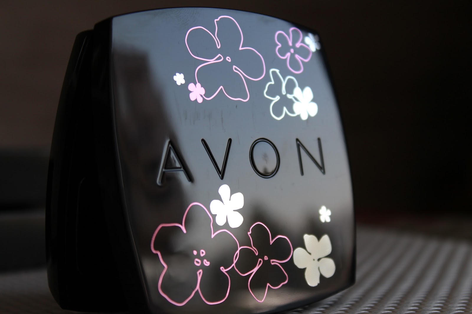 Avon rumenilo Heavenly Pink - MAKEUP ARENA