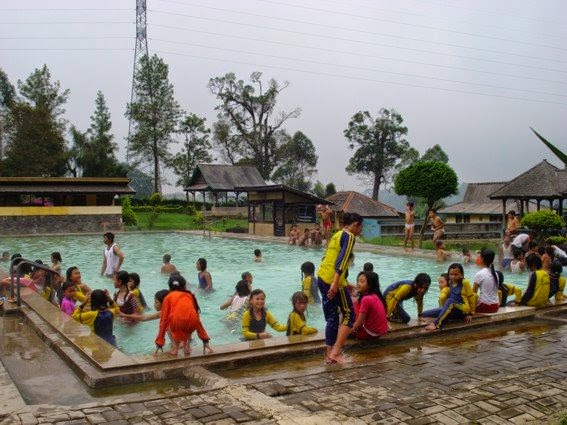 Pesona Wisata Perhutani Jawa Barat: Cibolang Hot Spring