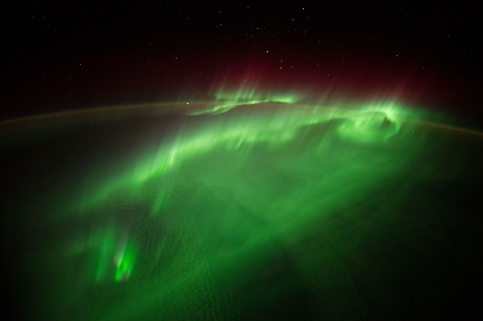 Flying Through an Aurora | Earth Blog