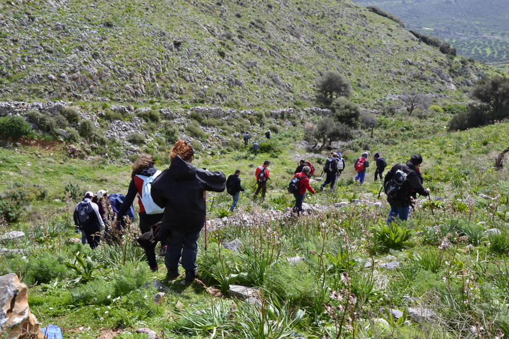 EXPLORE MOUNTAINS: ΠΕΖΟΠΟΡΙΑ ΝΕΑΠΟΛΗ-ΜΟΝΟΠΑΤΙ ΠΡΟΣ ΚΟΥΡΟΥΝΕΣ-ΑΡΧΑΙΑ ΔΡΗΡΟΣ