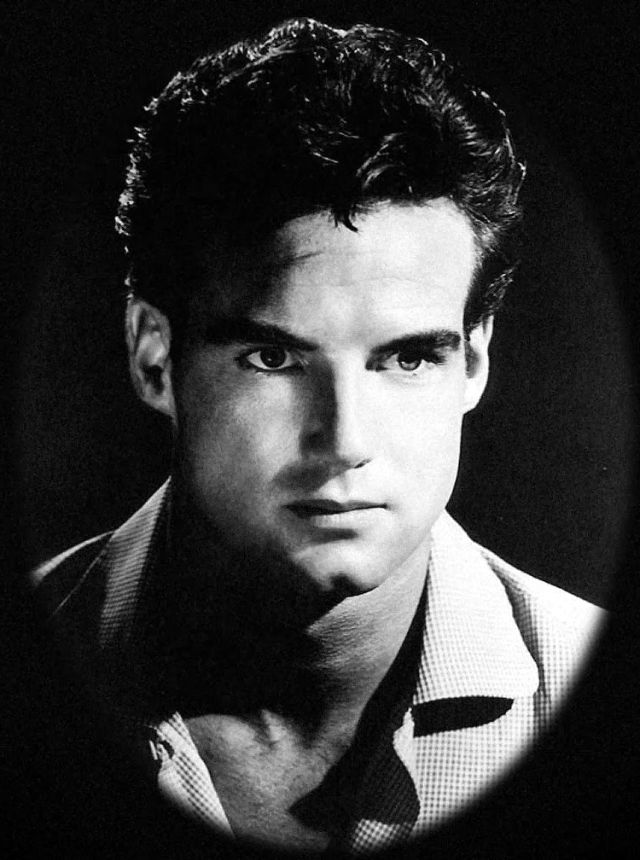 Many Years Before Hercules: 23 Cool Pics of Steve Reeves in the 1940s ...