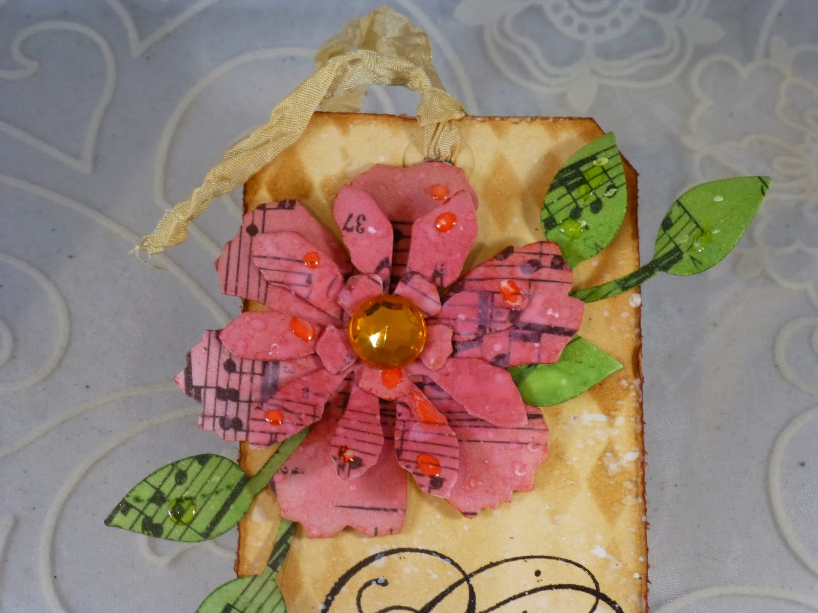 *{CraftChaos}*: Tim Holtz tag for December