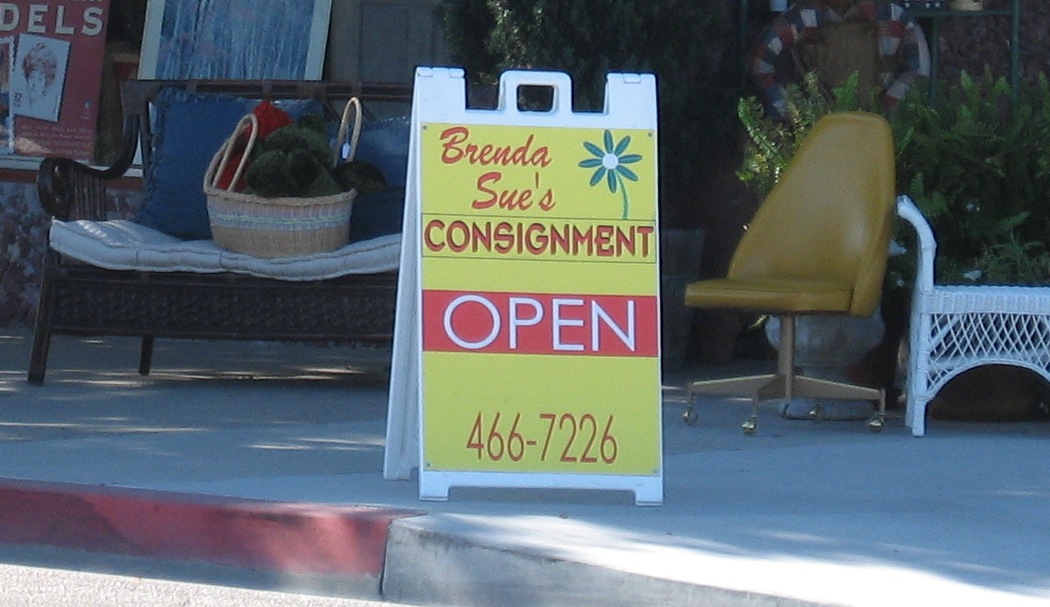 Life in Morro Bay: Review - Morro Bay Thrift Stores