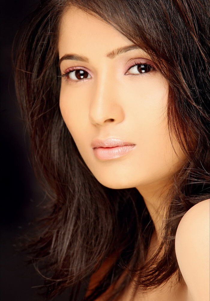 ‘Dipa Shah’ Photo Shoot Gallery ~ Cinindya