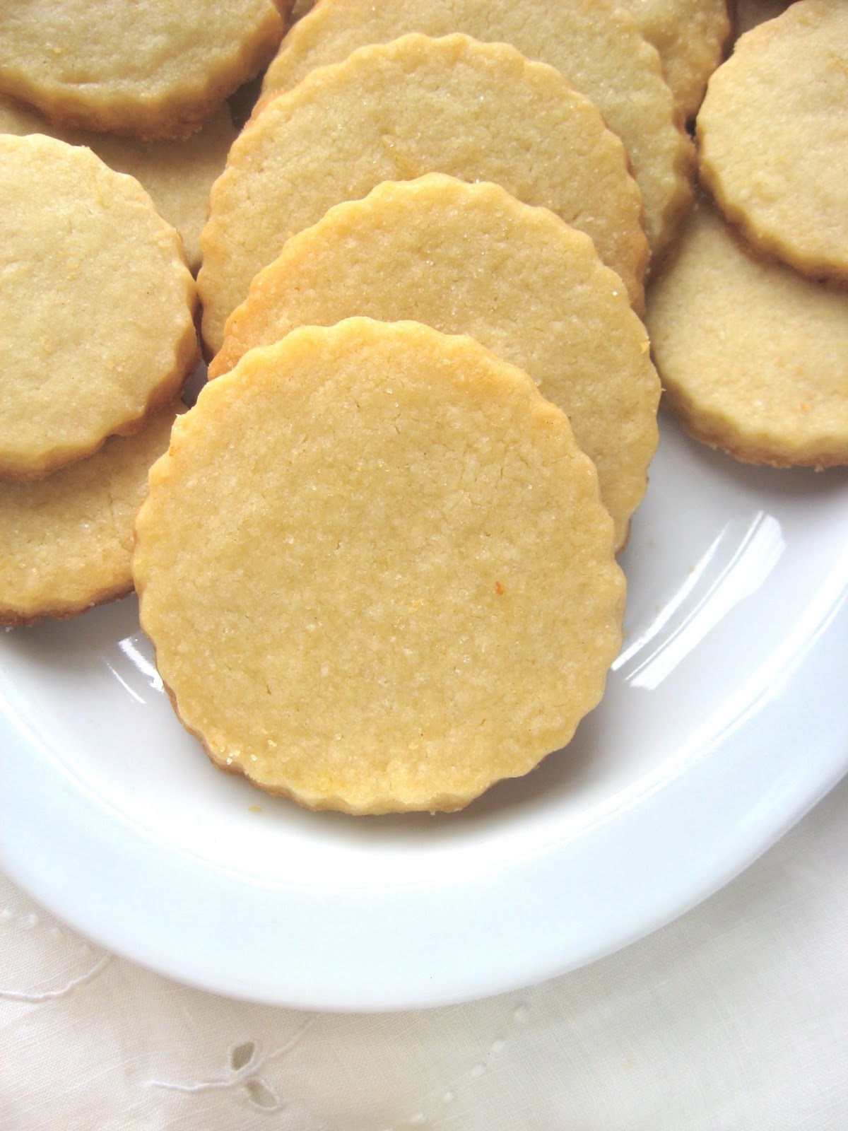 she's in the kitchen: lemon shortbread cookies