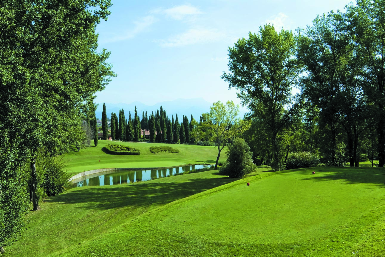 Golf Courses In The World: Gardagolf Country Club