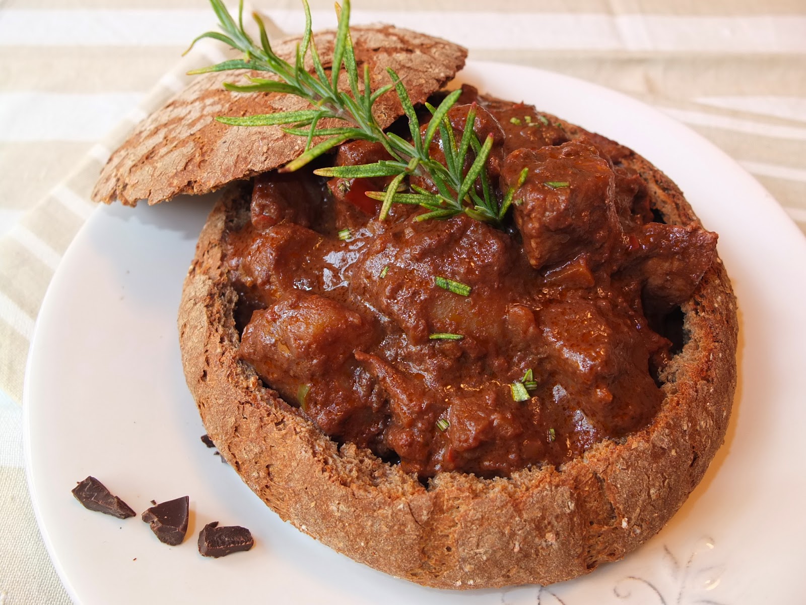 Cocinando con Lola García: "Marmitako" de atún con chocolate