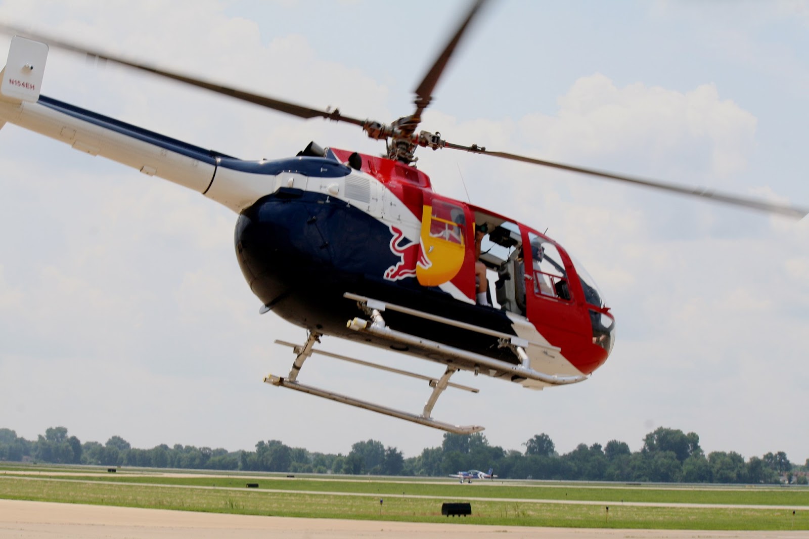 The Aero Experience: Chuck Aaron Puts the Red Bull Helicopter Through ...