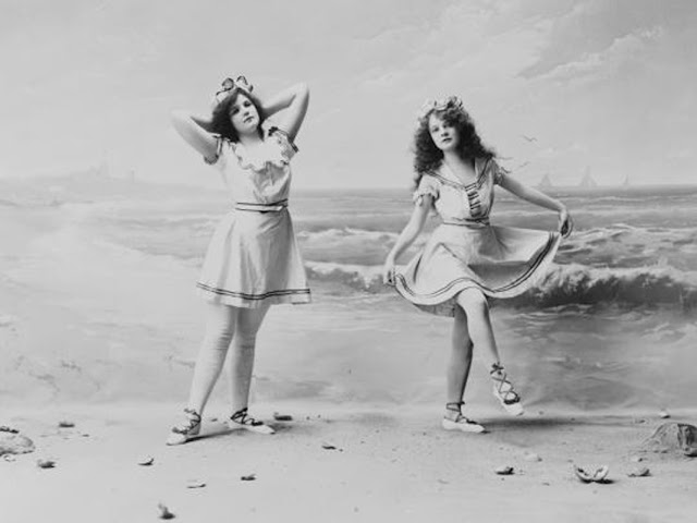 Victorian Bathing Suit Fashion: The Most Cumbersome Swimwear of All ...