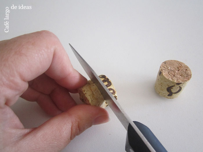 DIY: decora tus palillos con corchos | Café largo de ideas - Decoración ...