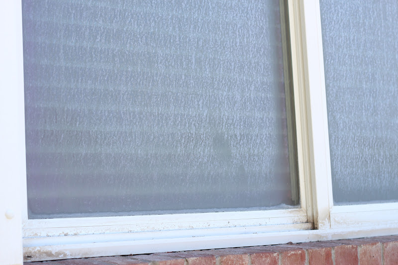 do it yourself divas: DIY Cleaning Hard Water Off Exterior Windows