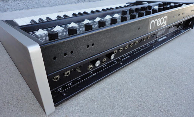 MATRIXSYNTH: Moog Multimoog SN 2296