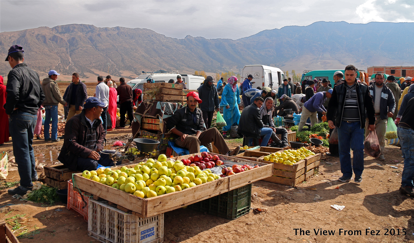 THE VIEW FROM FEZ: Sunday Souk in Guigou - Photo Essay