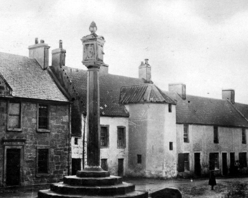 Tour Scotland: Old Photograph Market Cross Airth Scotland