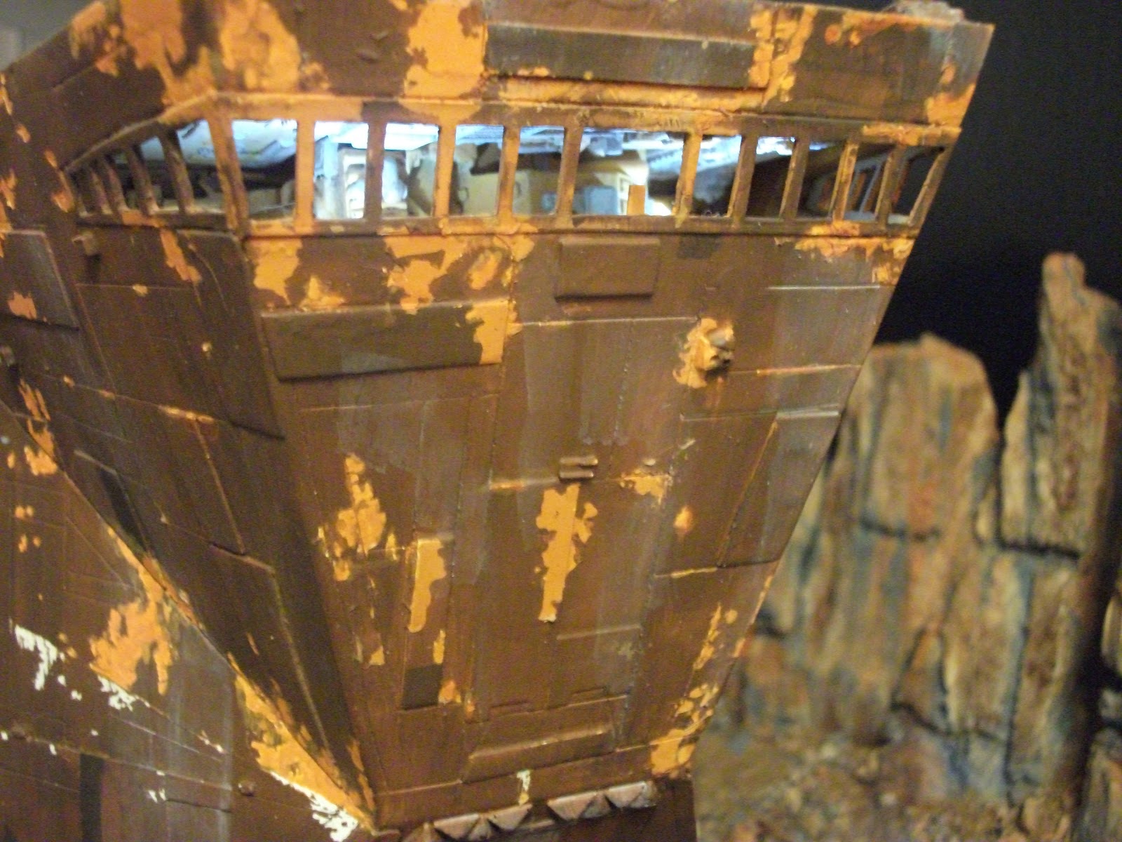 MODELLOURS WORKSHOP: Star Wars Sandcrawler - Diorama of the Day