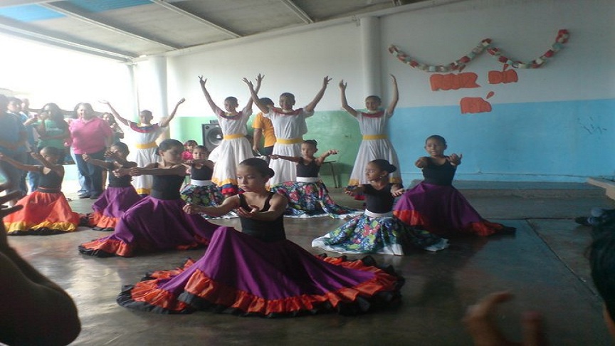 GRUPO CULTURAL EN EL PREESCOLAR: Música folklorica de Venezuela