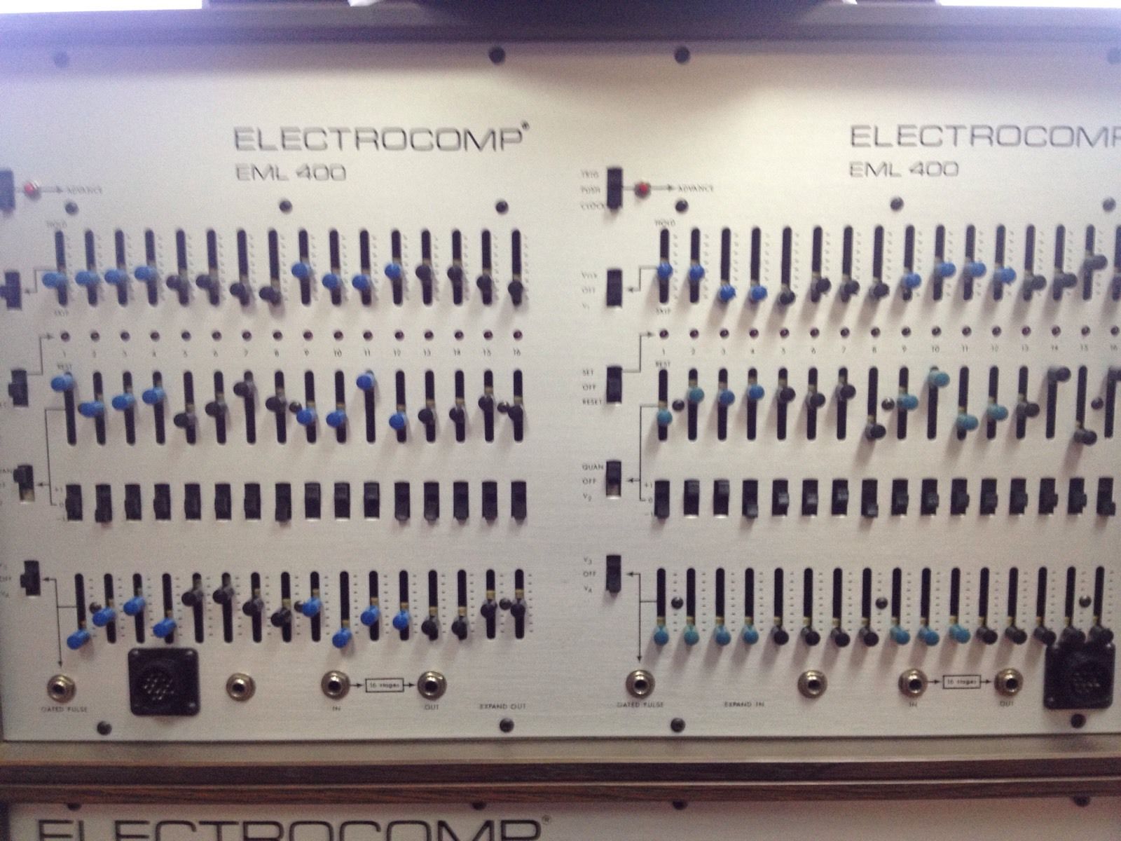 MATRIXSYNTH: Eml Electrocomp 400-401