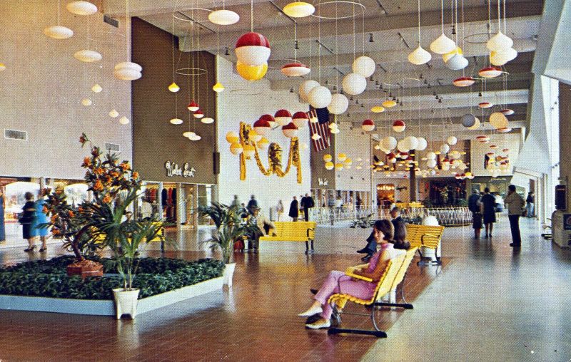 48 Amazing Pics Show American Shopping Malls in the 1950s and 1960s ...