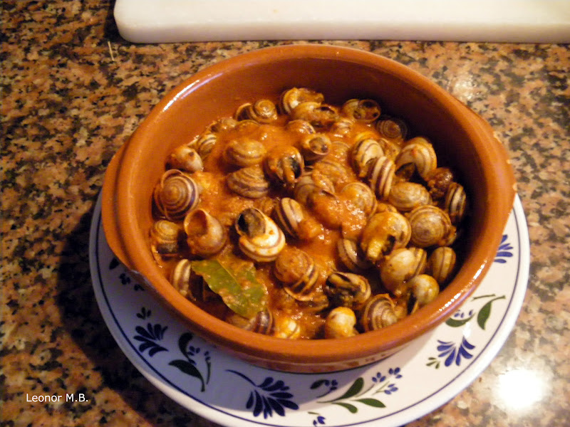 MISCELÁNEA DE LEO: CABRILLAS EN SALSA DE TOMATE