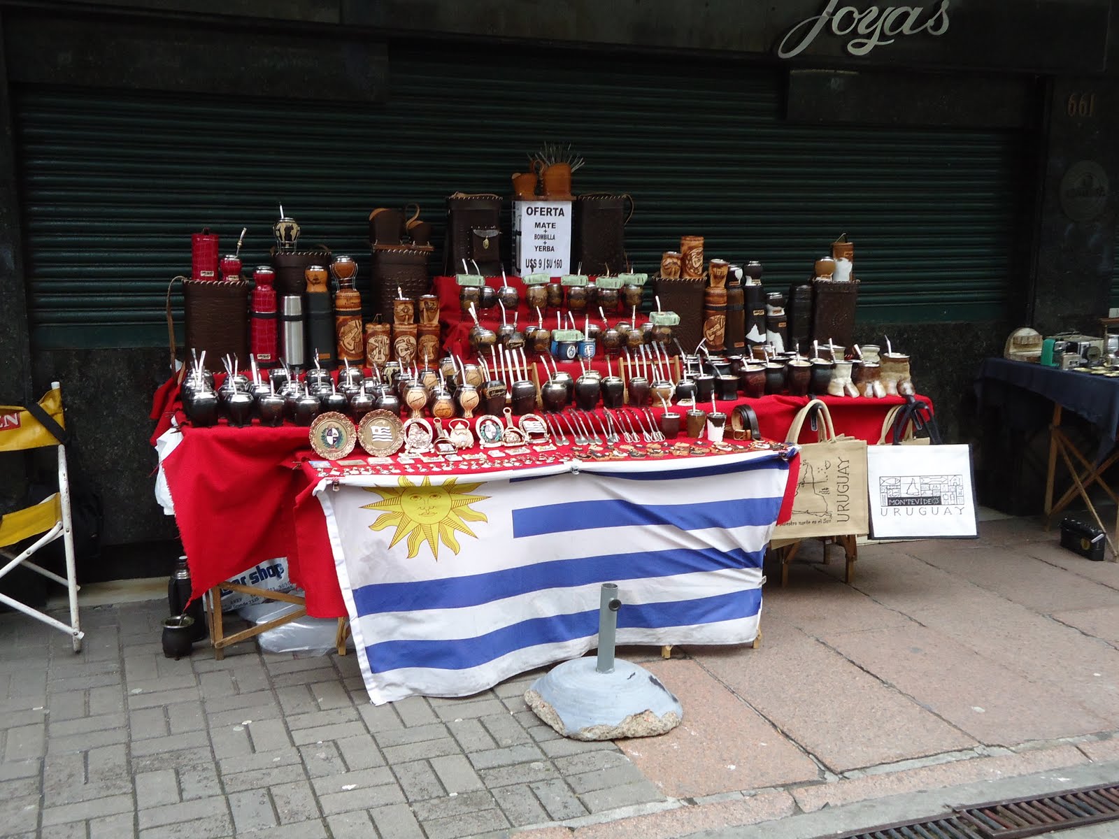 Celeste regalame un sol.: Holy week in Uruguay! 1ª Parte.....
