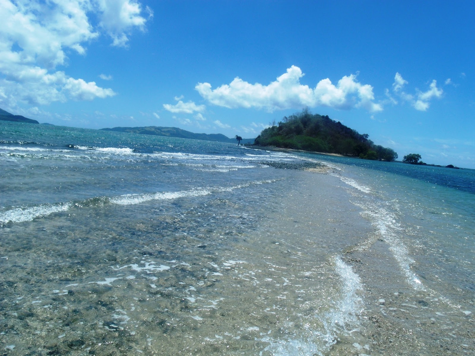 the adventures of "Dora" ... ;): ...so relaxing... Marbuena Island ...