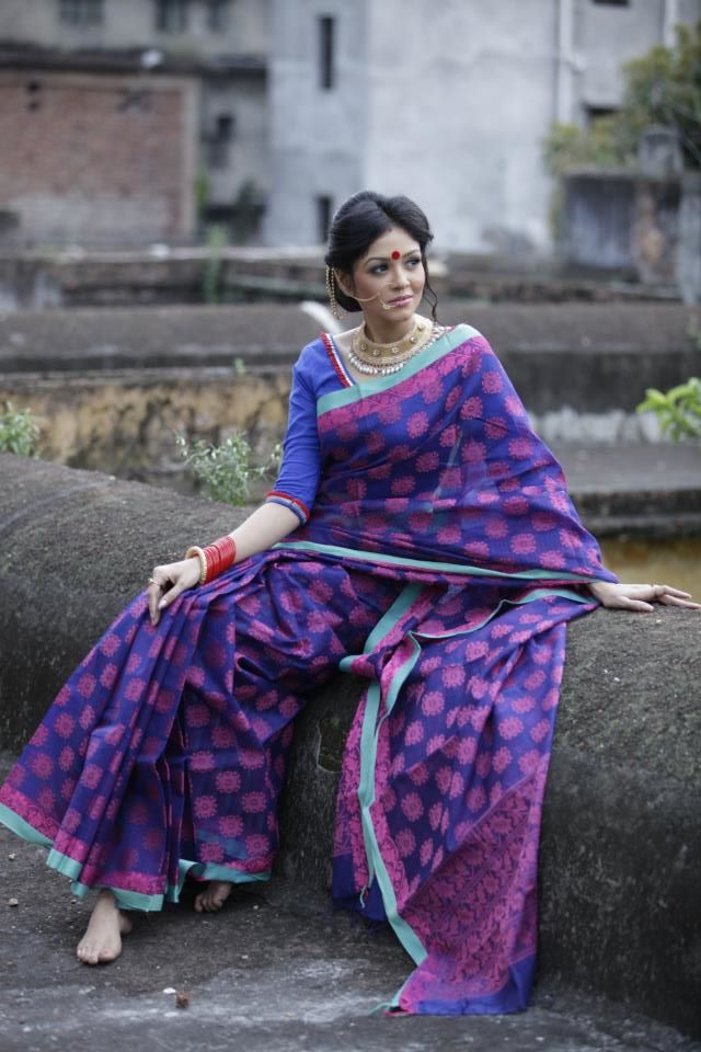 Lifestyle of Dhaka: Bangali Puja Dressup