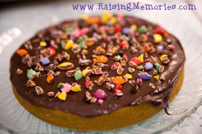 Easy Colorful Crunchy Candy Cake (a.k.a. the Kit Kat Cake :)