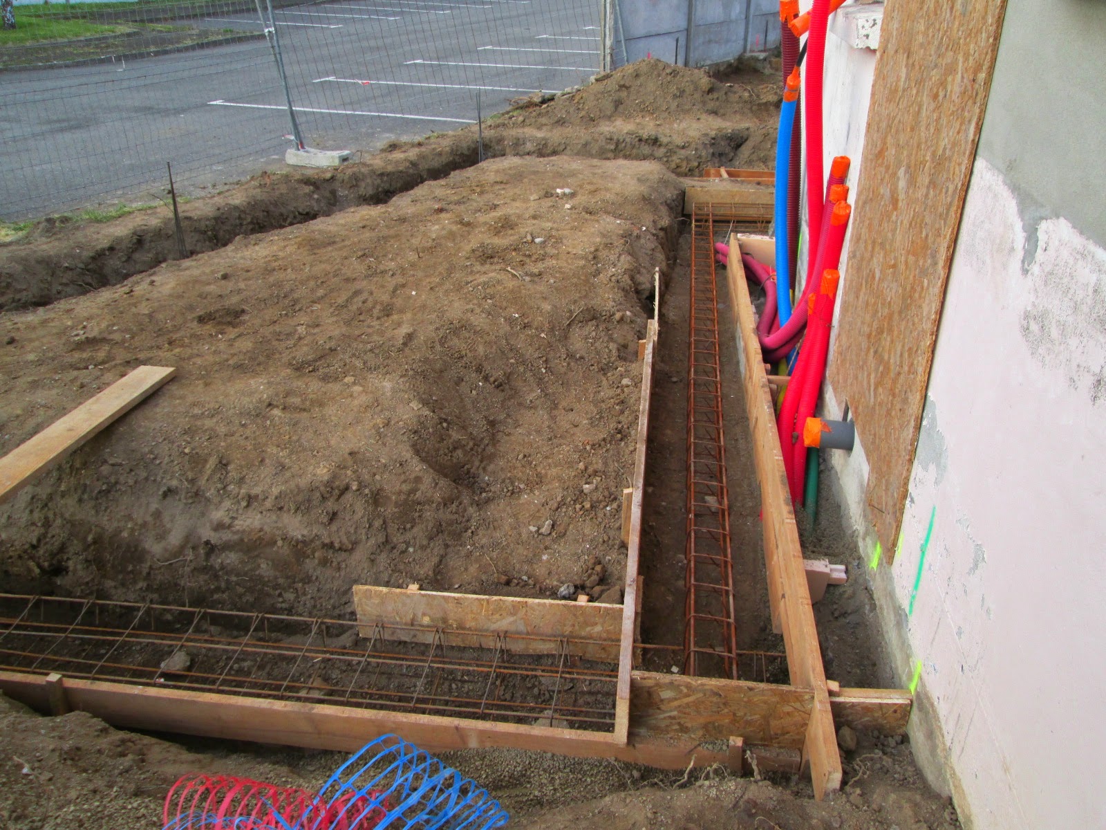 Coffrage et ferraillage des semelles ~ Antoine & Emilie à St-Nazaire