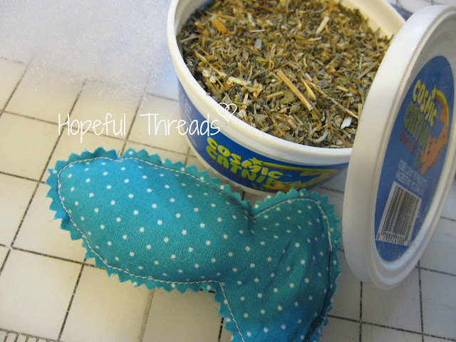 Hopeful Threads: Easy Catnip Toys Tutorial with Template