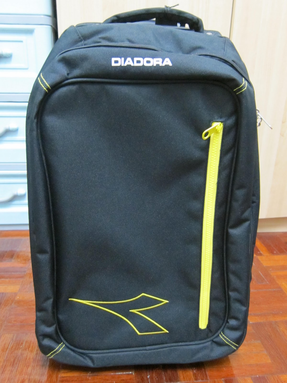 BTANG: Diadora Luggage Bag