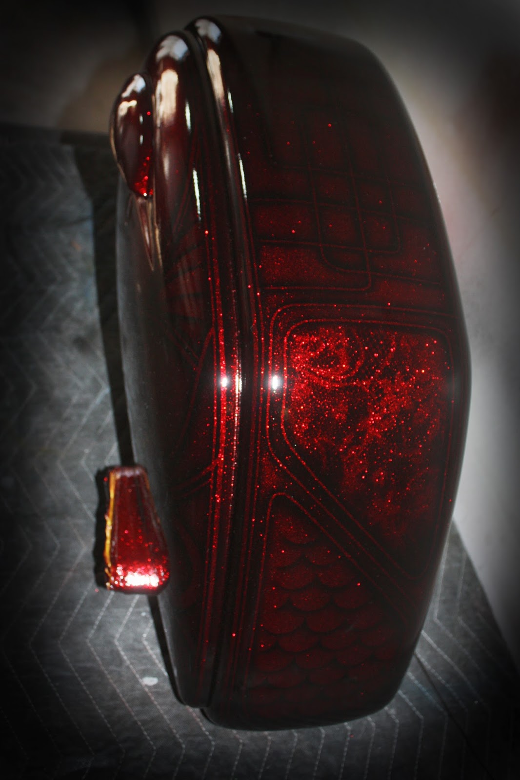 Online Motorcycle Paint Shop: Candy red metal flake on black