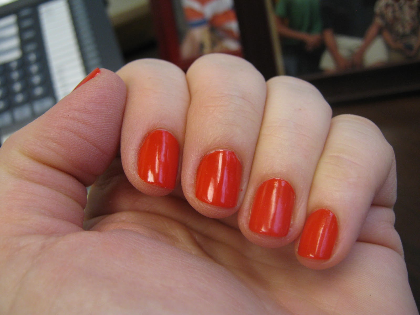 Generation Kvetch: Manicure - Essie Geranium