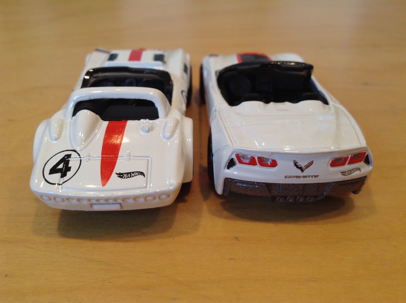 JULIAN'S HOT WHEELS BLOG: Corvette Grand Sport Roadster & '14 Corvette ...