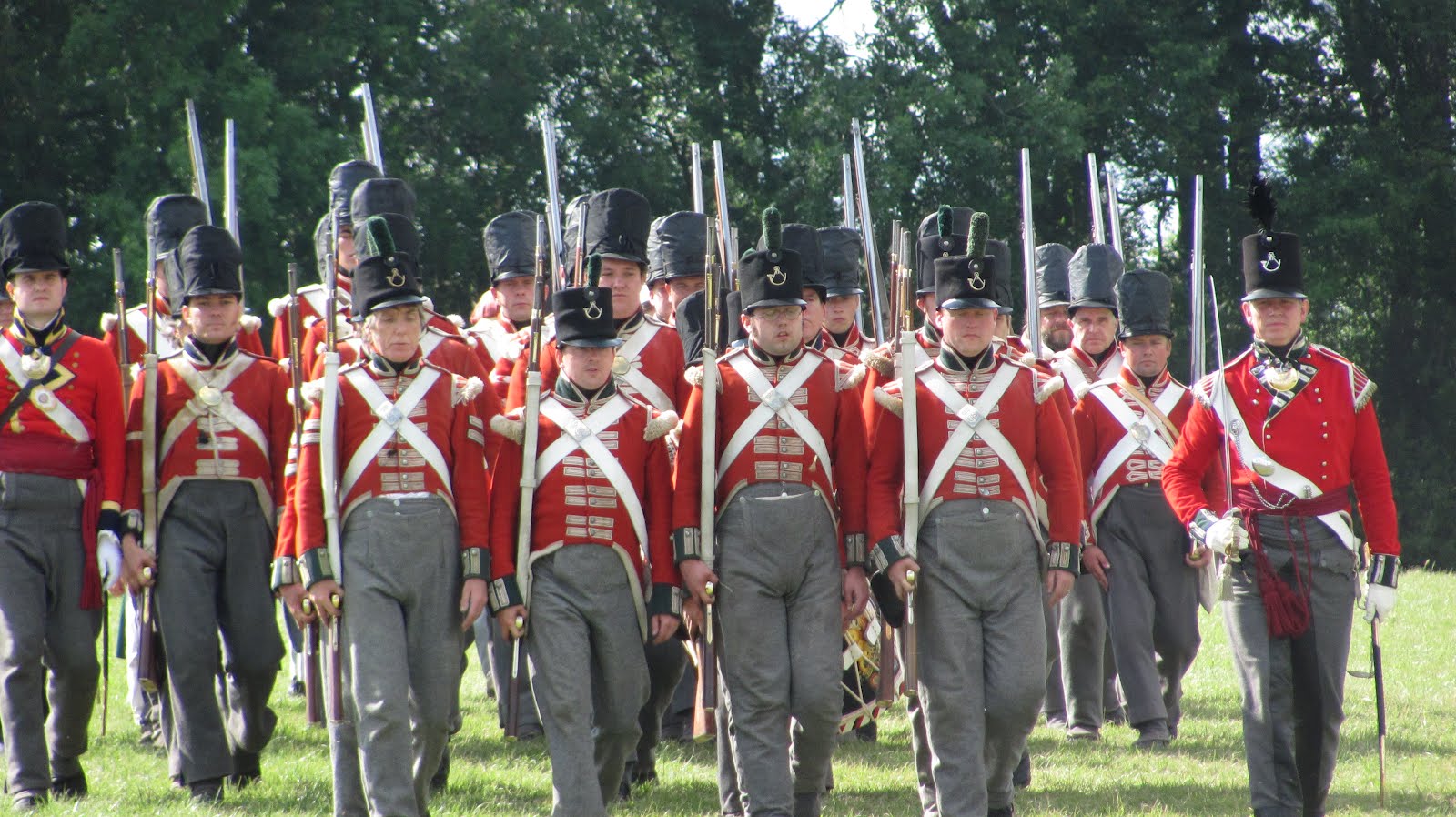 iron mitten: The Red Coats Are Coming!..