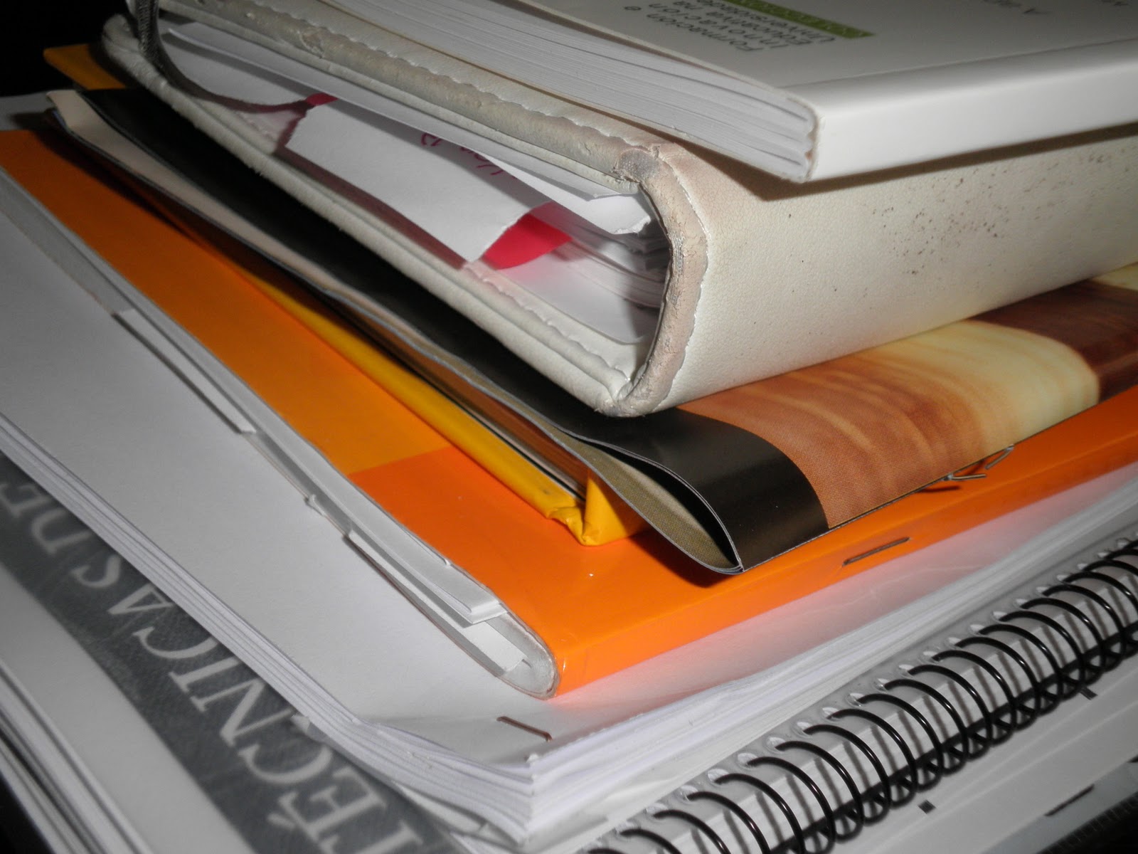 Fíos e las: Imprescindible, necesario, importante, prescindible ...