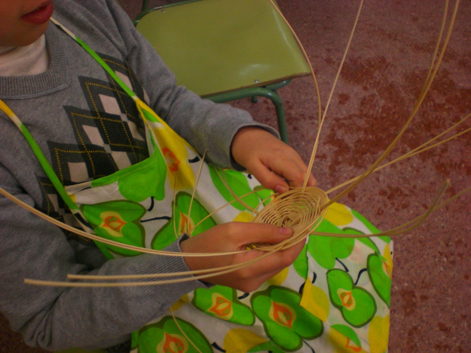 Un Bosque cercano: Plantas textiles. Cestería