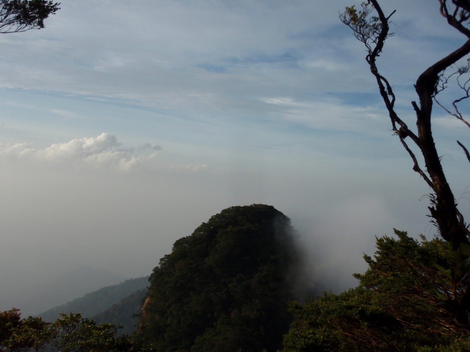 S.O.S Malaysia: GUNUNG BUBU, KUALA KANGSAR - 5437 ft