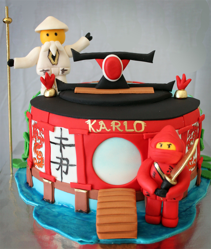 Delana's Cakes: Lego Ninjago Cake