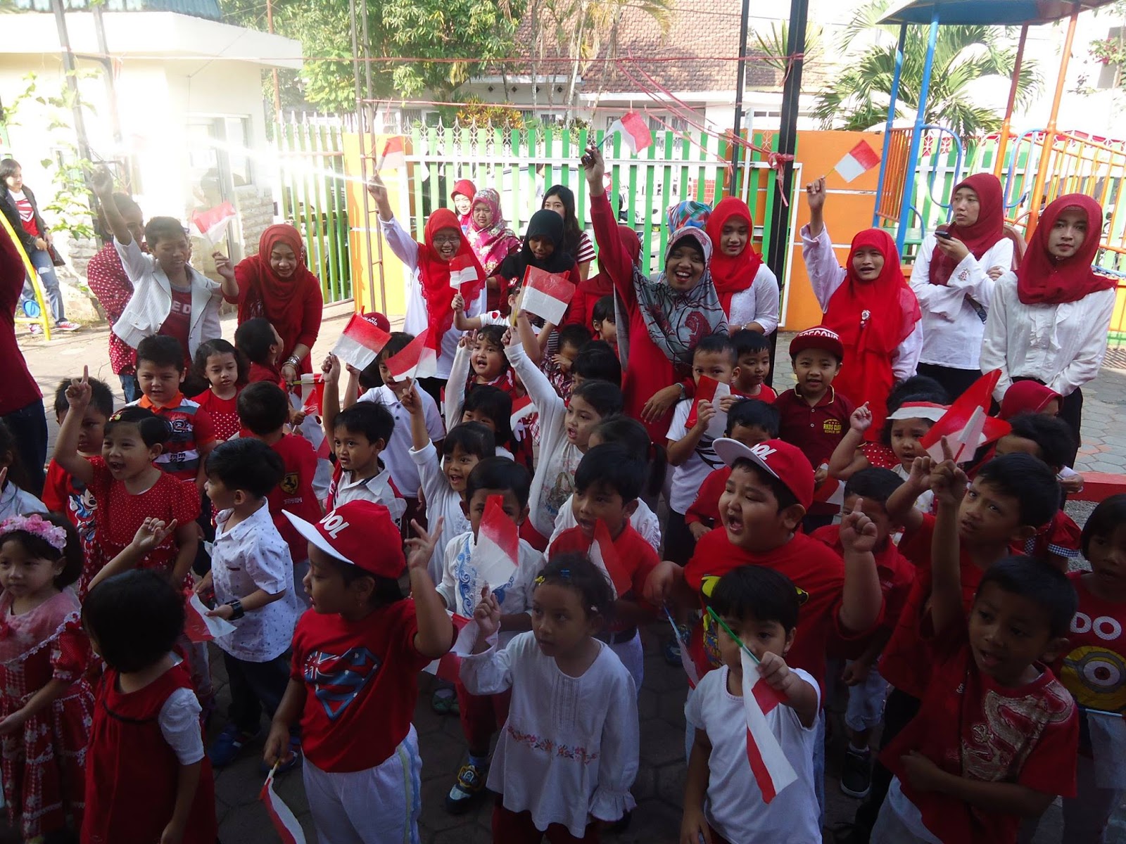 GAMBAR DAN FOTO-FOTO MOMENT PERINGATAN PROKLAMASI 17 AGUSTUS ANAK PAUD ...