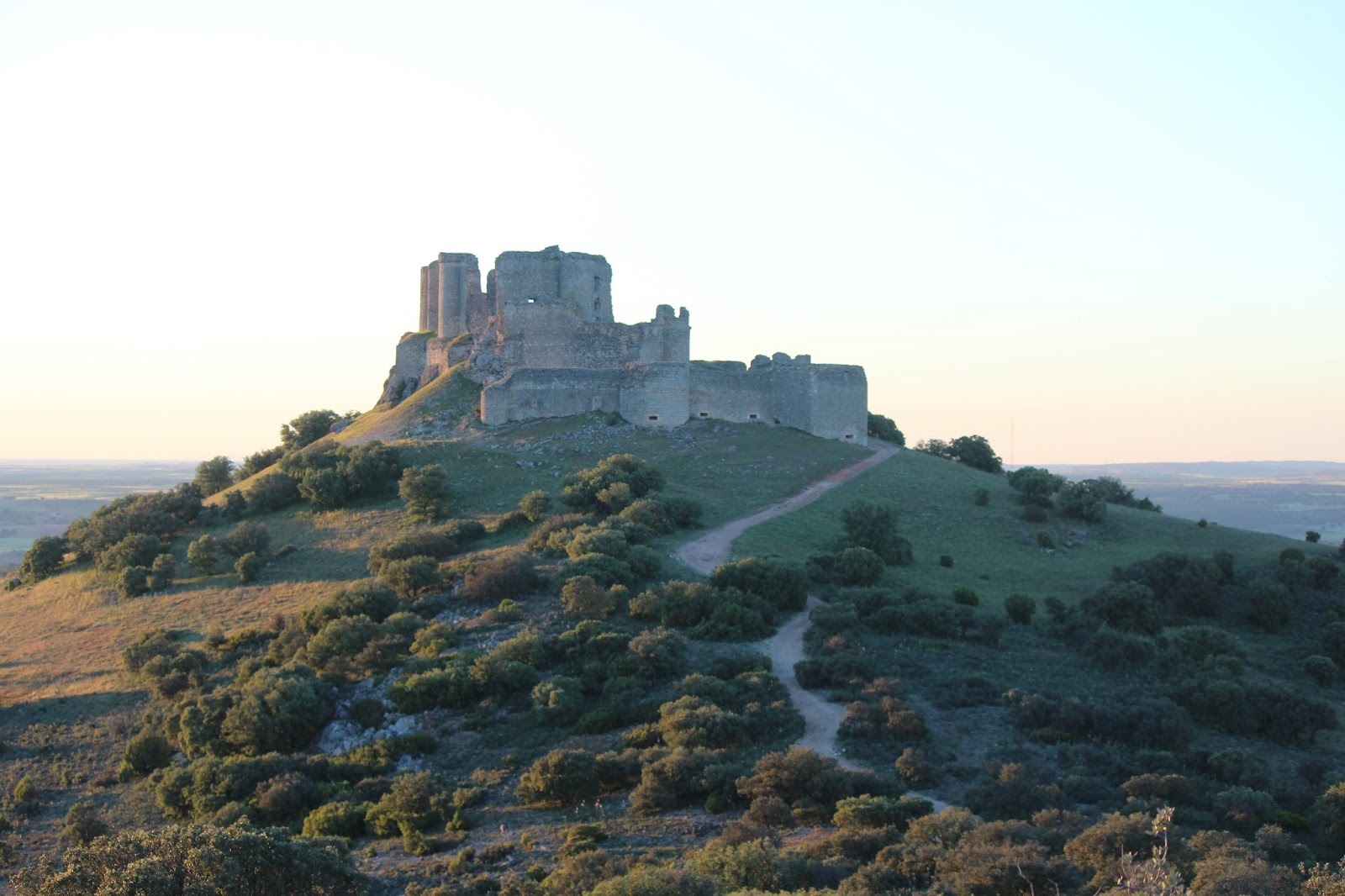 Historia y Genealogía: Castillo de Almenara. Cuenca