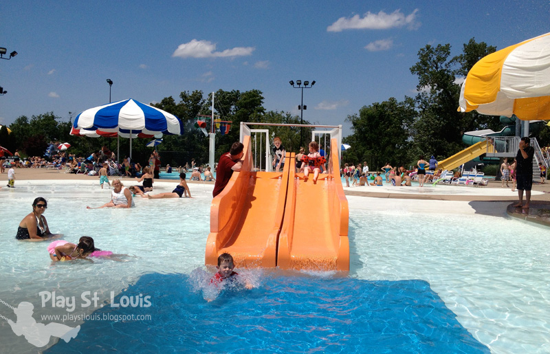 Play St. Louis: Manchester Aquatic Center, Manchester