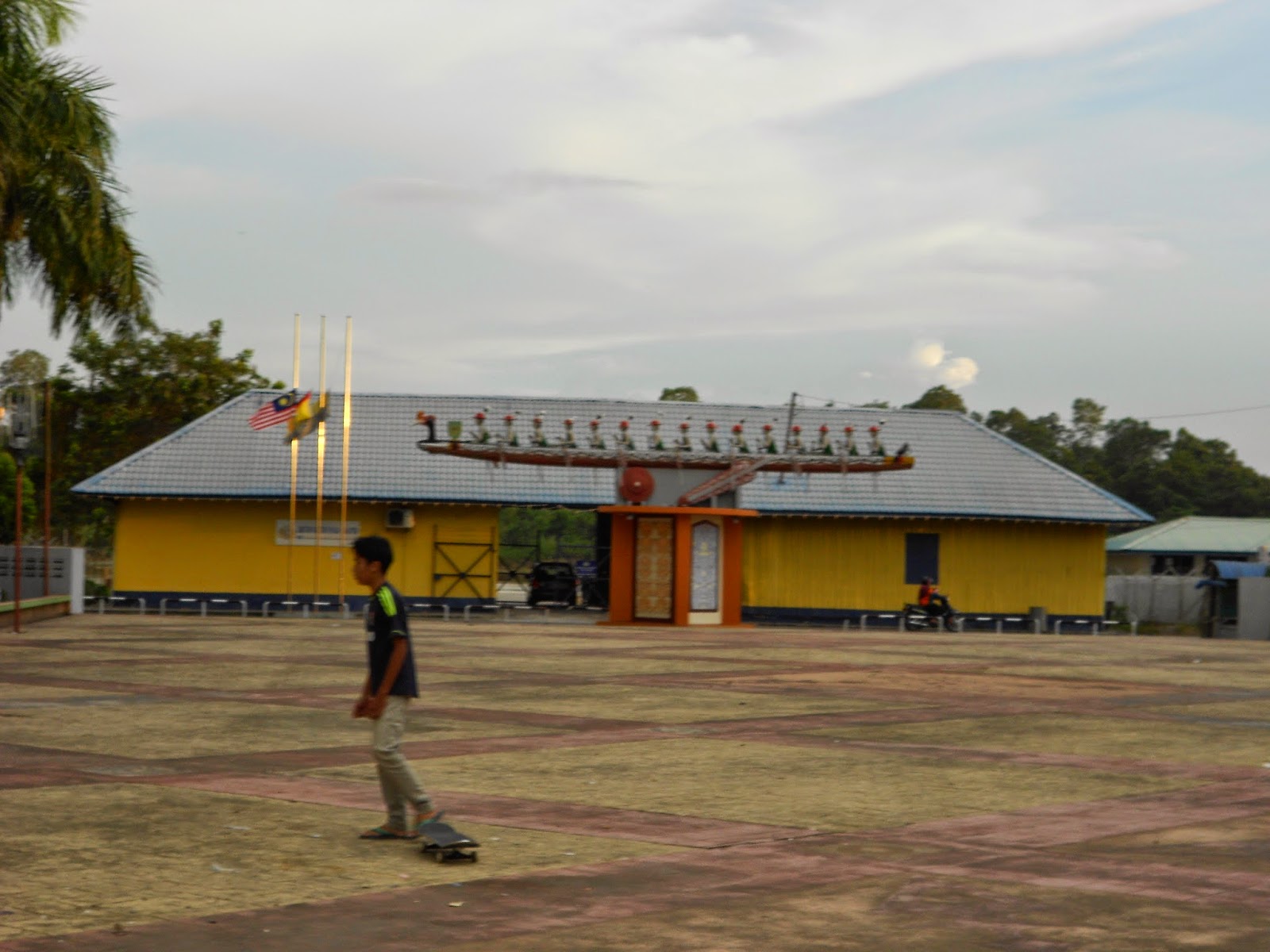 FREELITTLEBRAIN: Marudi - Cultural Heart of Sarawak’s Highland Tribes Folk