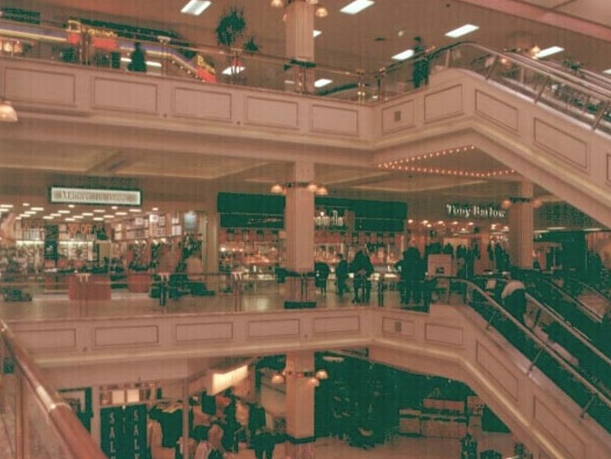 THE SHOPPING MALL MUSEUM